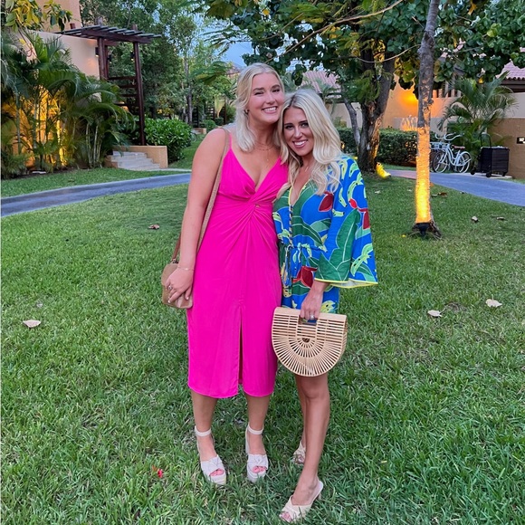 krisa | Dresses | Krisa V Neck Twist Front Midi Dress | Poshmark